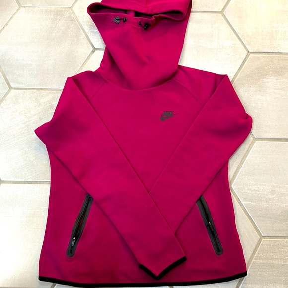 Nike | Tops | Women Nike Tech Fleece Hoodie Sz M | Poshmark